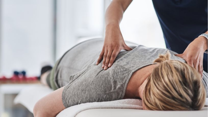 Frozen shoulder: Symptoms, causes and treatments